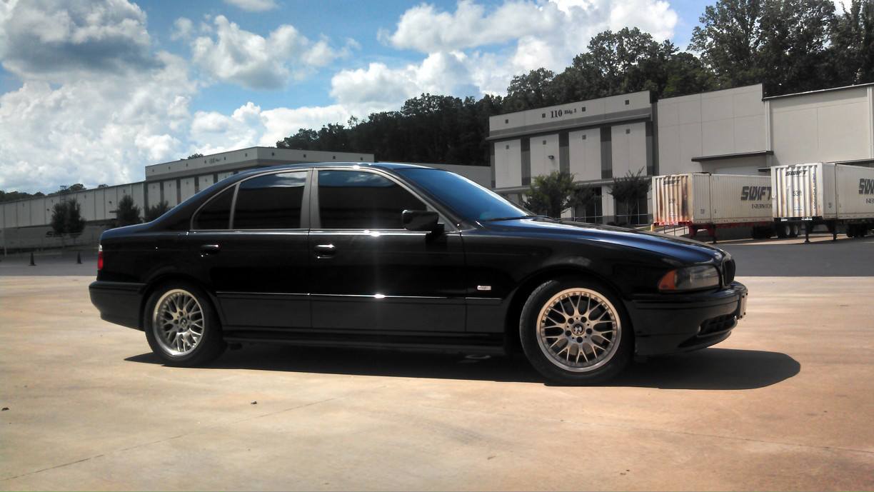 New Pics Of The 530i | BimmerFest BMW Forum